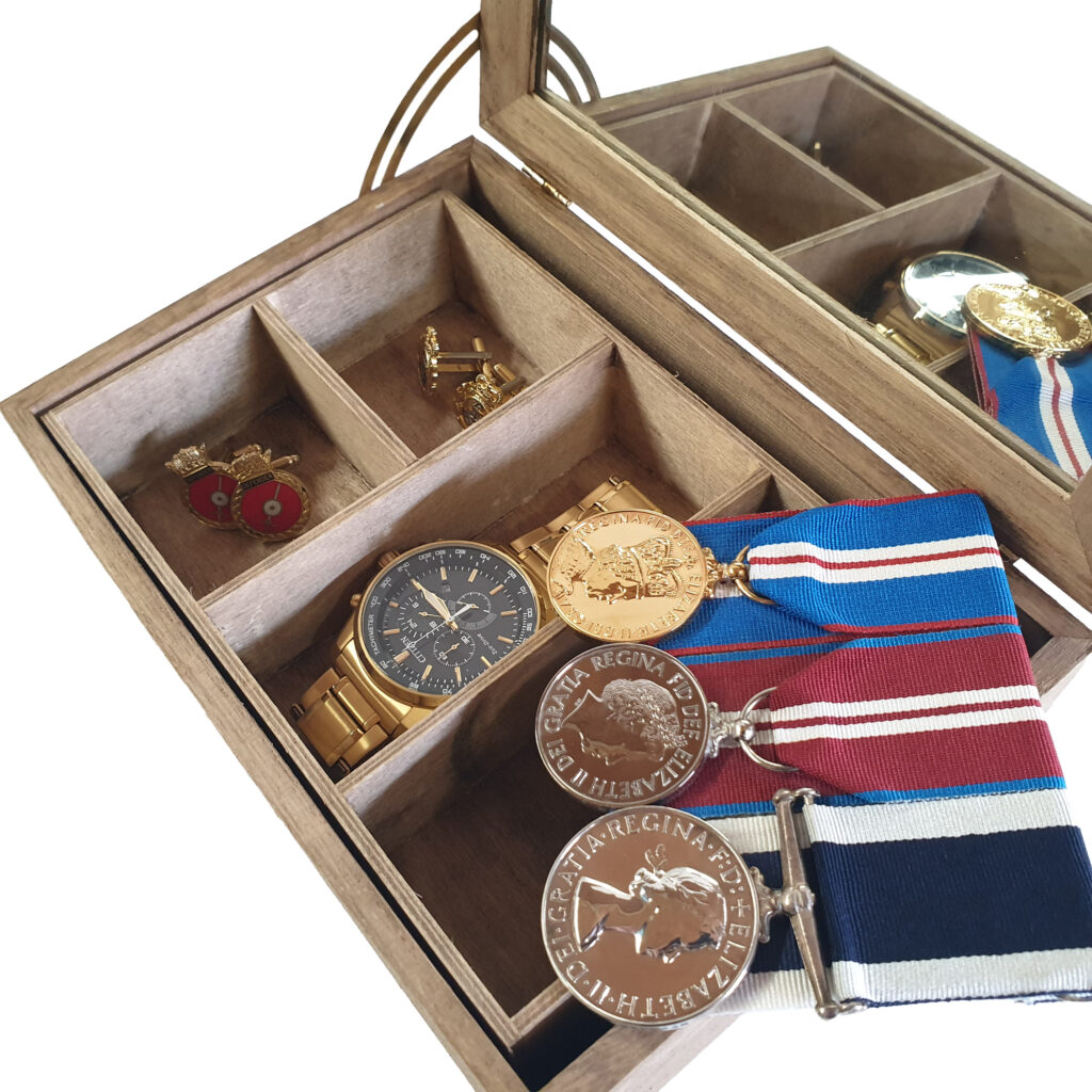 Oak Medal Display Box – Crown Swords England Ltd